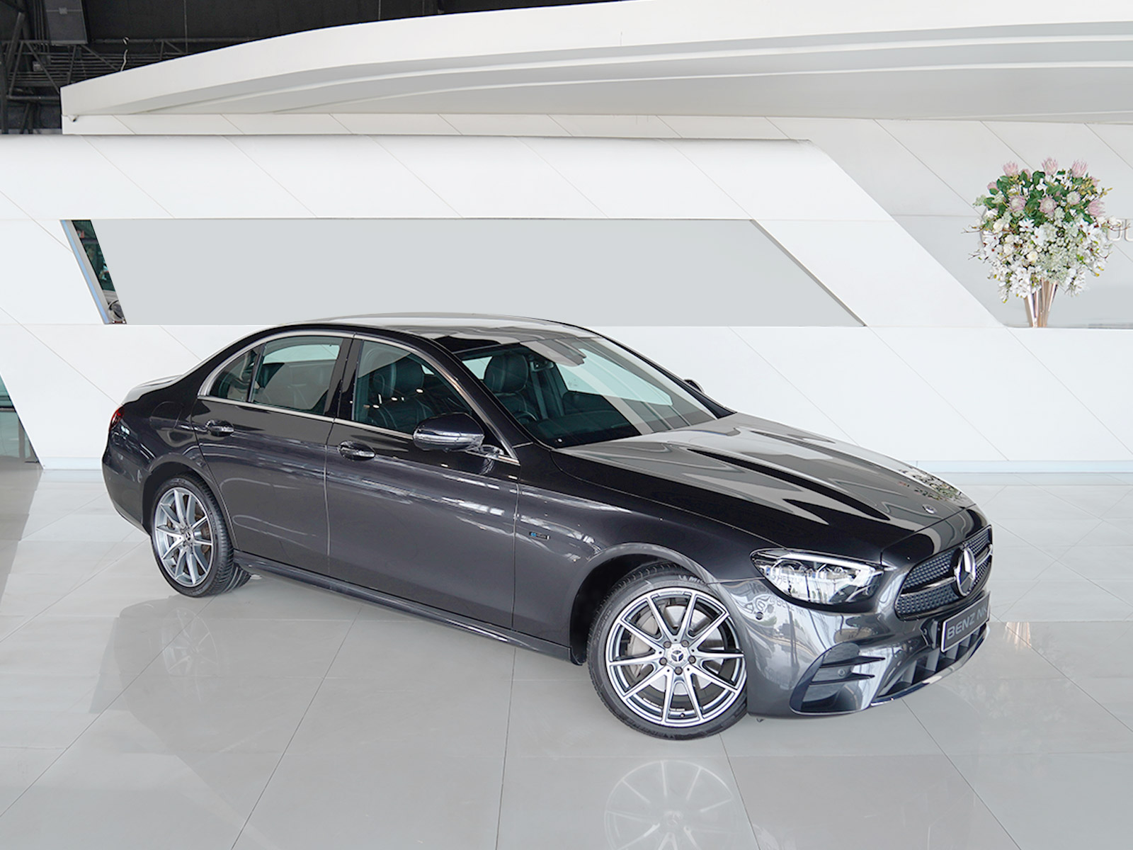 Benz NK - Mercedes Benz E-CLASS E300e AMG Facelift