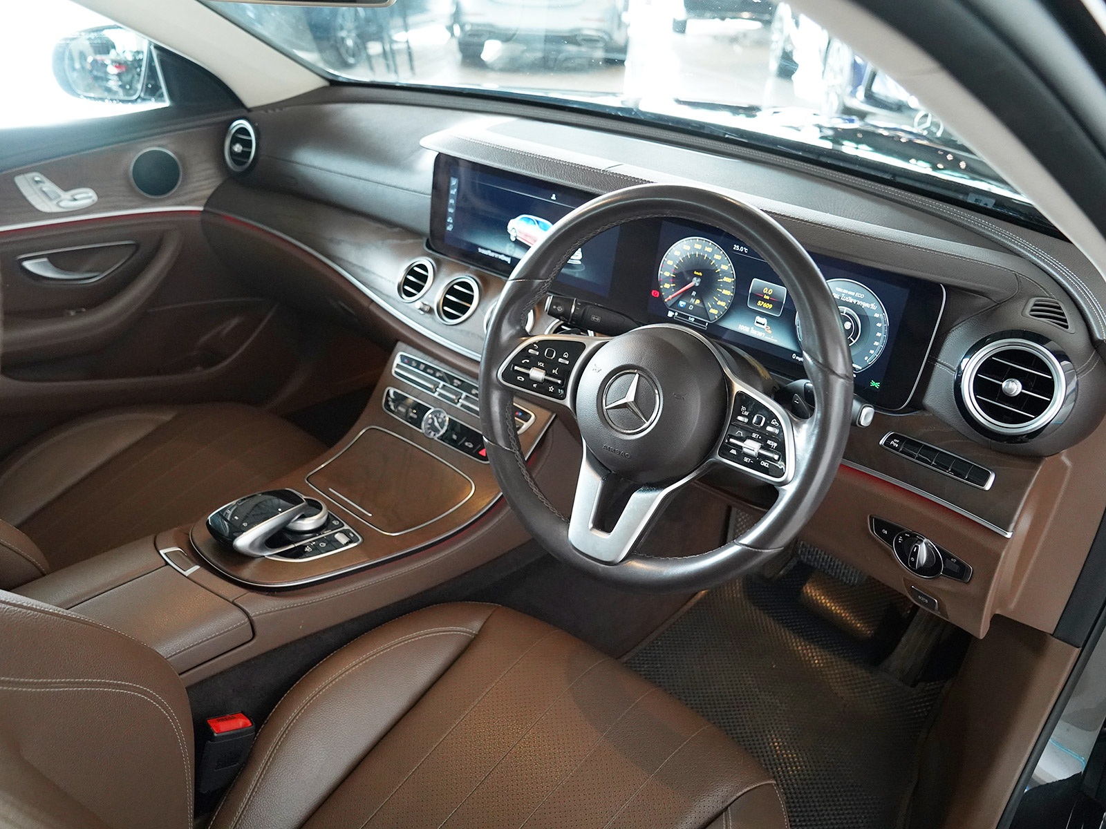 Benz NK - Mercedes Benz E-CLASS E350e Exclusive