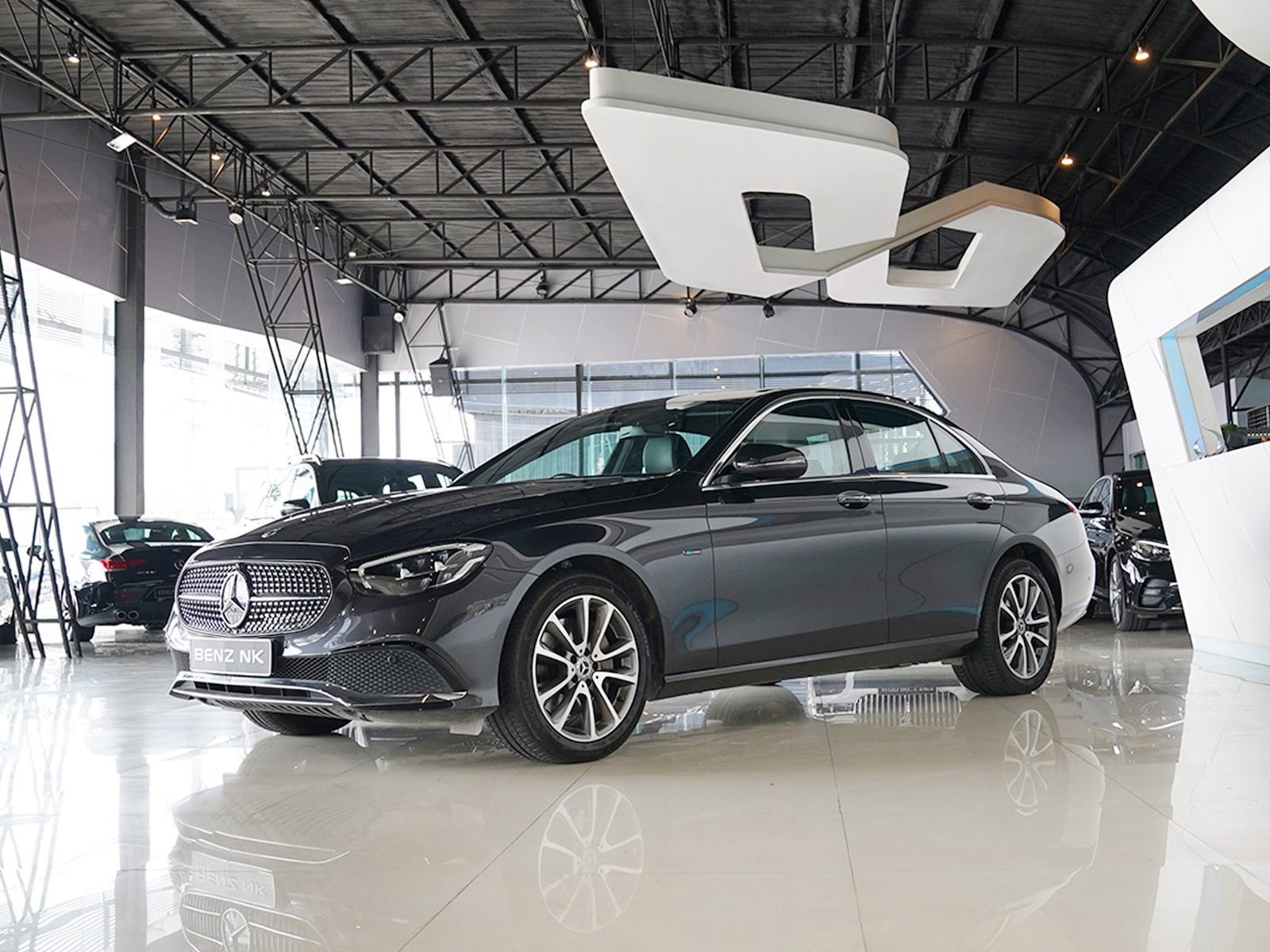 Benz NK - Mercedes Benz E-CLASS E300e Avantgarde Facelift