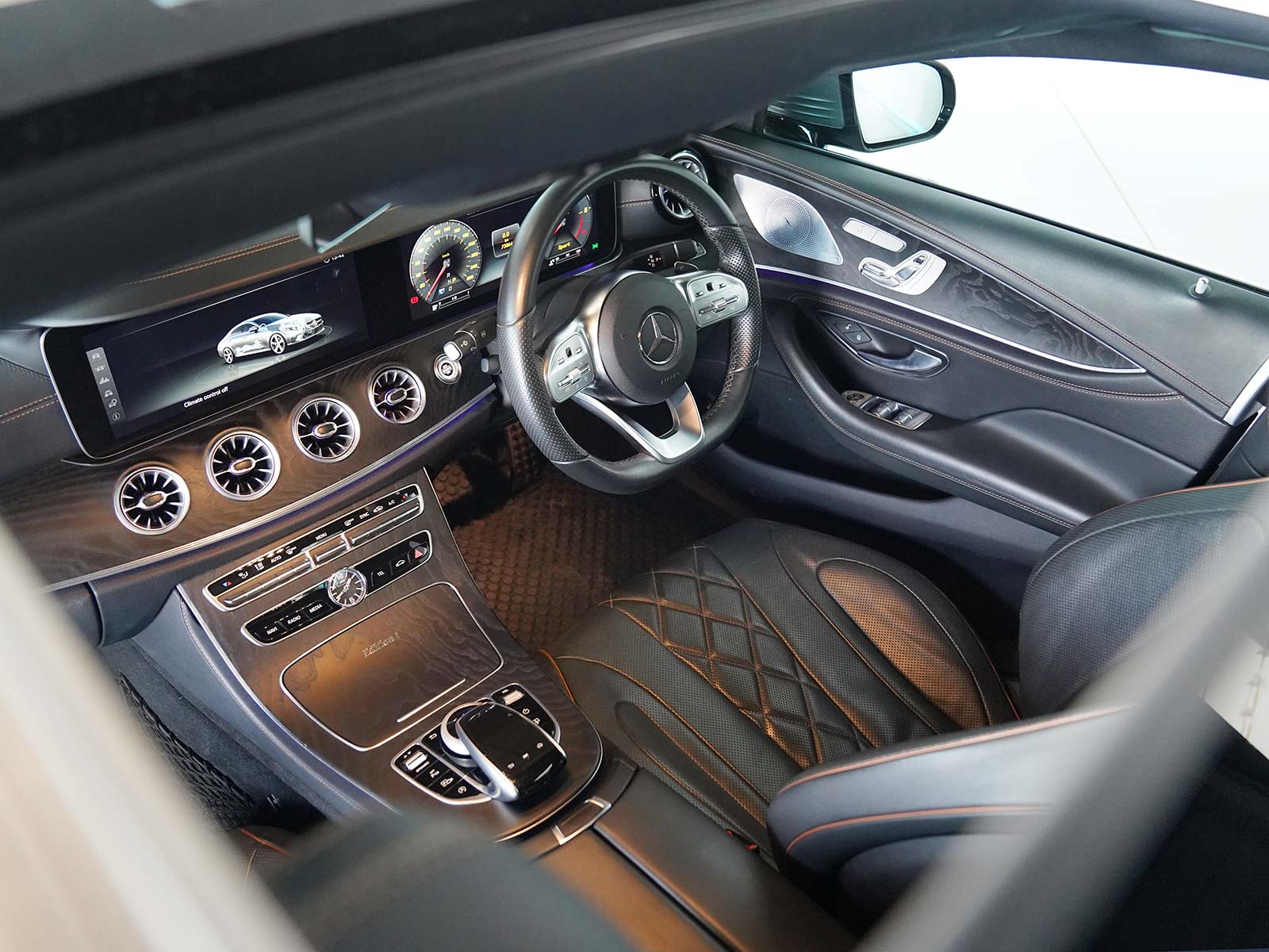 Benz NK - Mercedes Benz CLS-CLASS CLS300d AMG Edition1