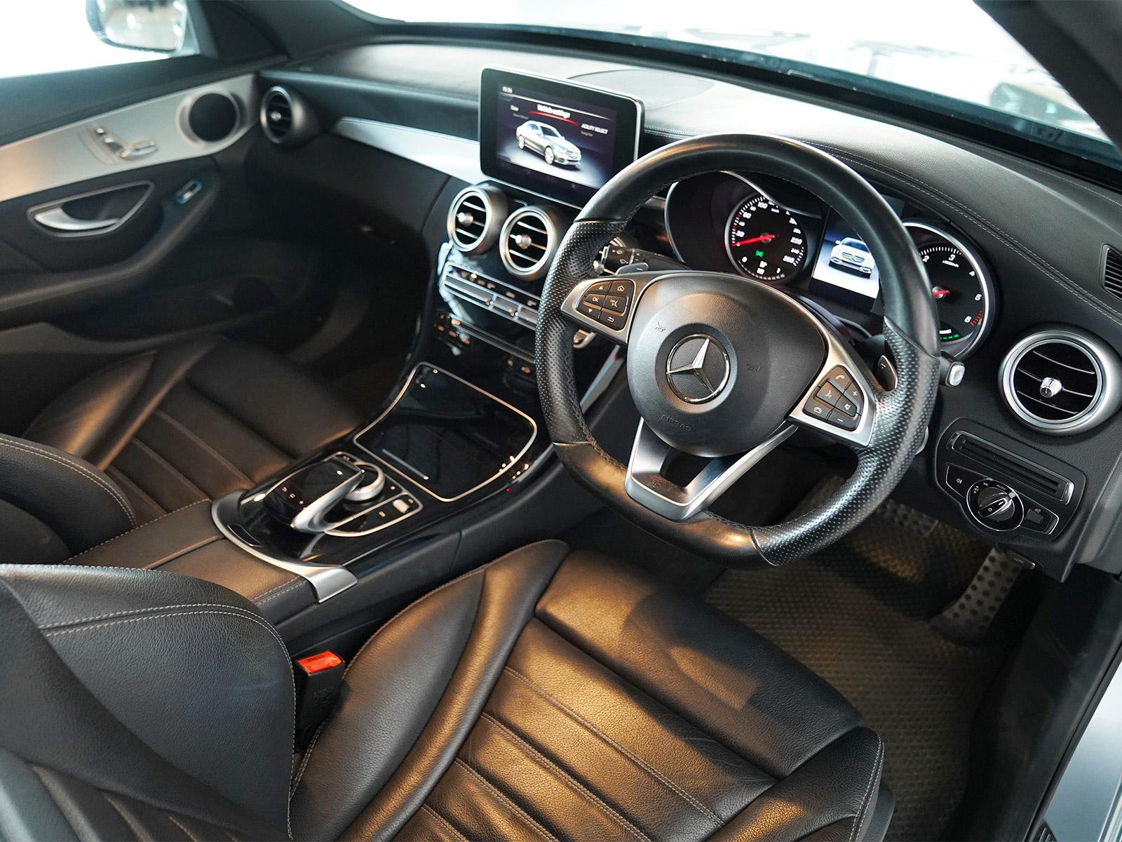 Benz NK - Mercedes Benz C-CLASS C300 Hybrid AMG