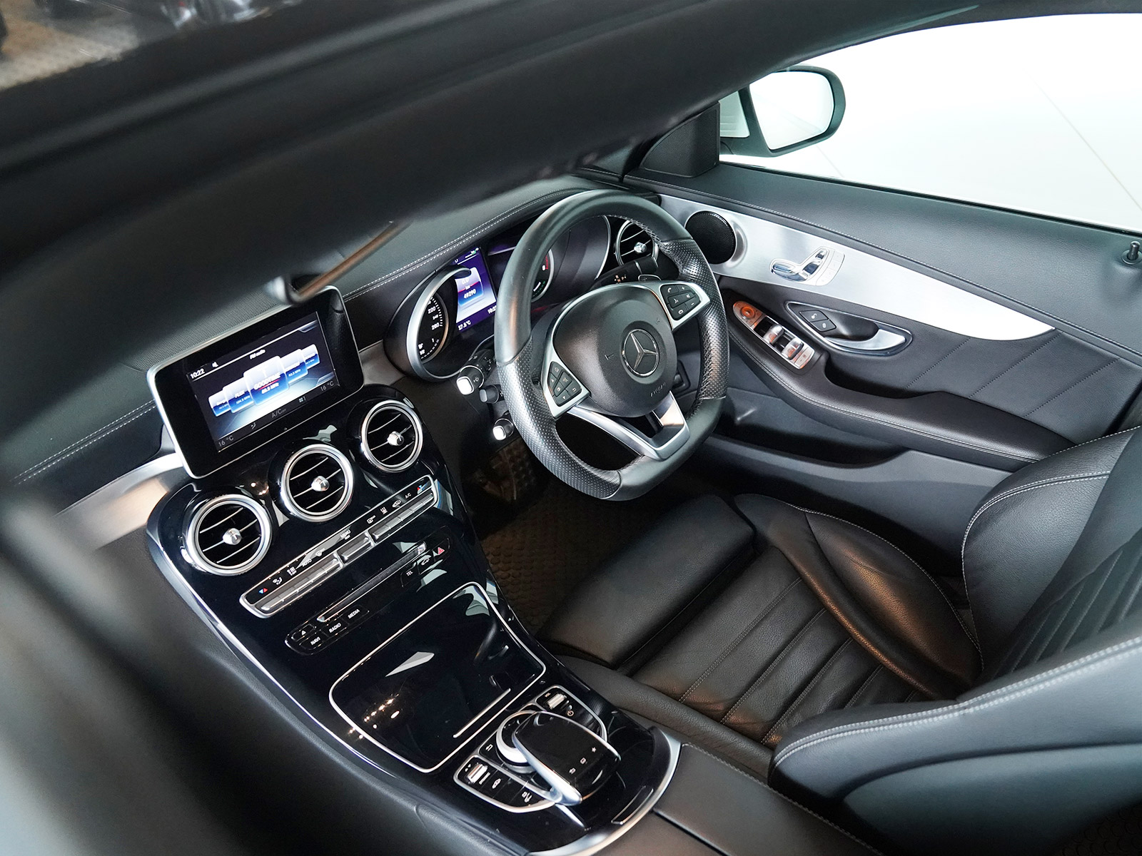 Benz NK - Mercedes Benz C-CLASS C350e Estate AMG