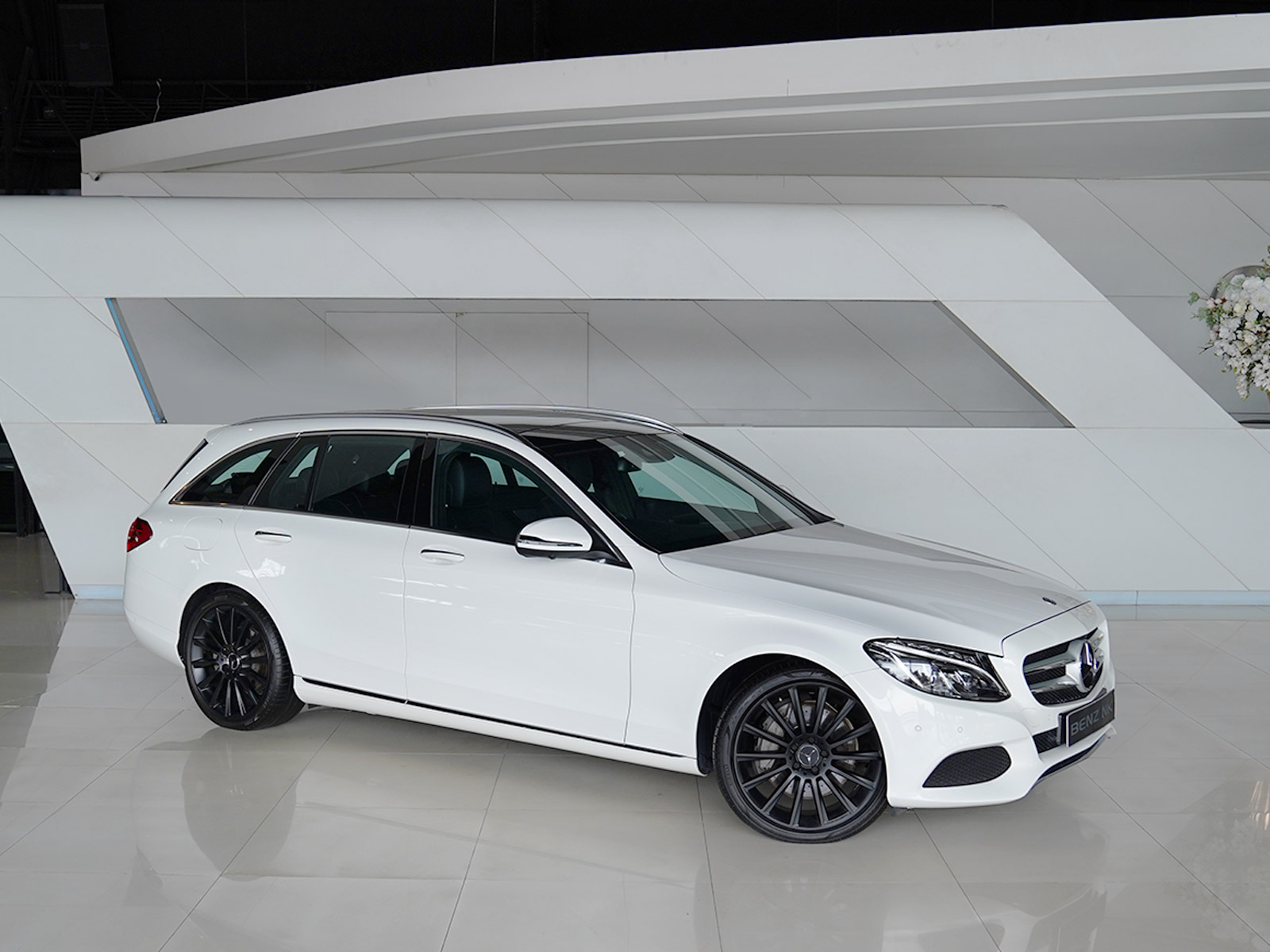 Benz NK - Mercedes Benz C-CLASS C350e Estate AMG